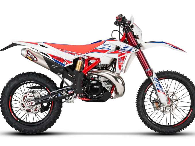 2018 Beta 350RR Race Edition Review | Total Motorcycle