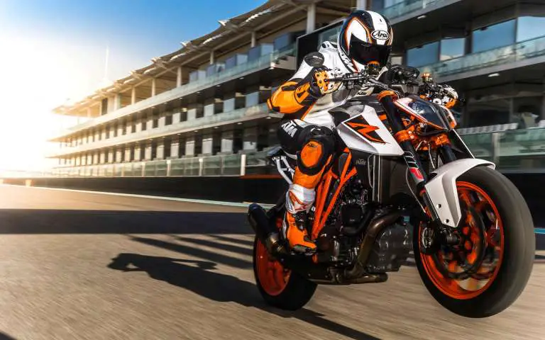 Total Motorcycle’s 2018 KTM Motorcycle Lineup | Total Motorcycle