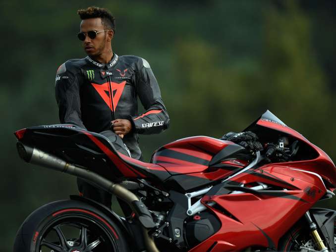 2018 MV Agusta Brutale 800 RR Pirelli Review | Total Motorcycle