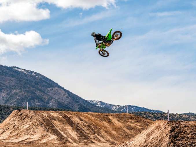 2021 Kawasaki KX100 Guide | Total Motorcycle