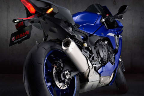 2021 Yamaha YZF-R1 Guide | Total Motorcycle