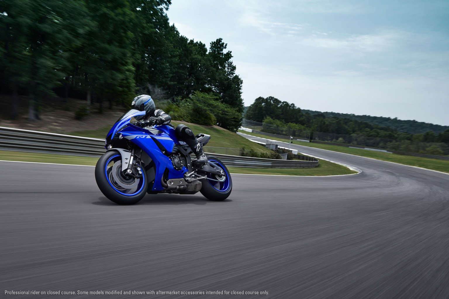 2021 Yamaha YZF-R1 Guide | Total Motorcycle