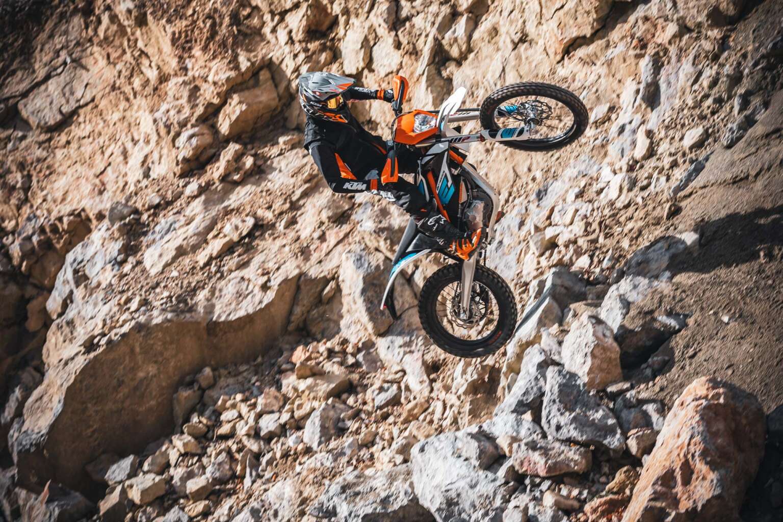 2022 KTM Freeride EX-C Guide | Total Motorcycle