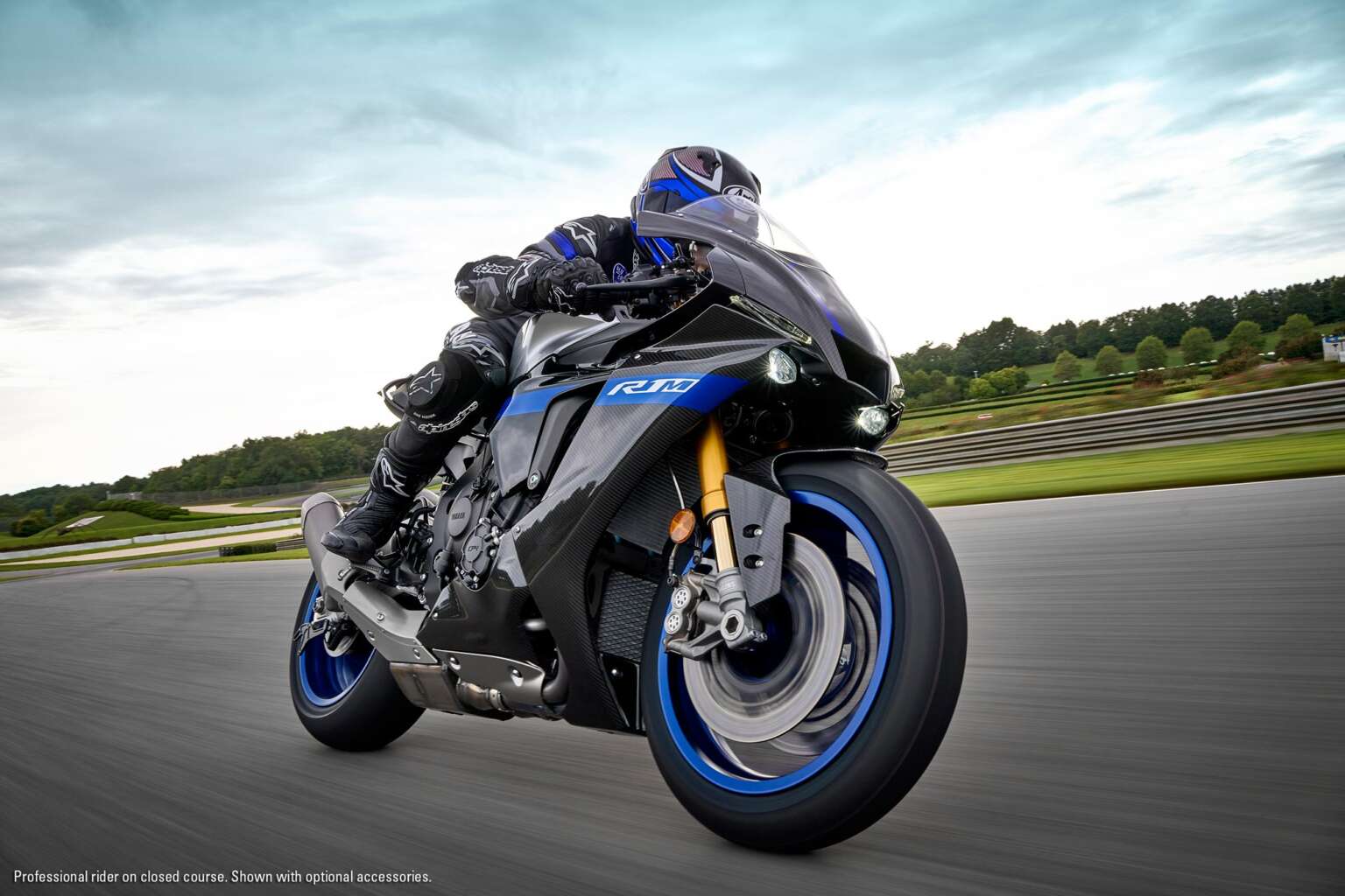 2022 Yamaha YZF-R1M Guide | Total Motorcycle