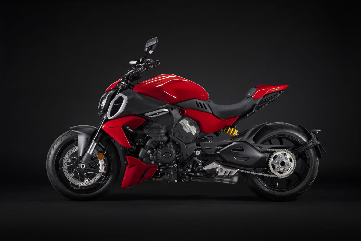 2023 Ducati Diavel V4 Guide | Total Motorcycle
