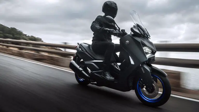 2024 Yamaha XMAX Guide | Total Motorcycle