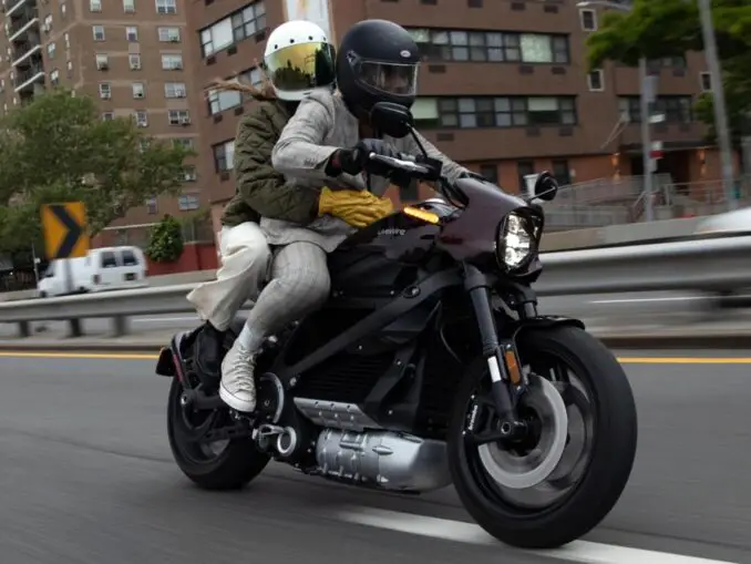 2025 BMW R18 Classic Review | Total Motorcycle