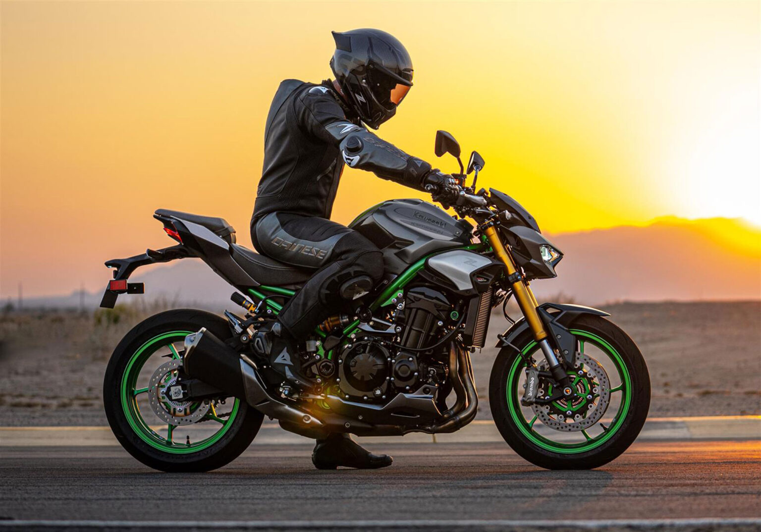 2026 Kawasaki Z900SE ABS Review | Total Motorcycle