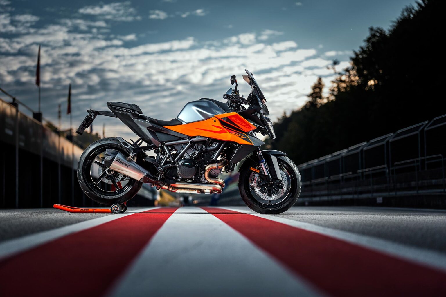 KTM Motorcycle Guides Sorted by Year - Total Motorcycle